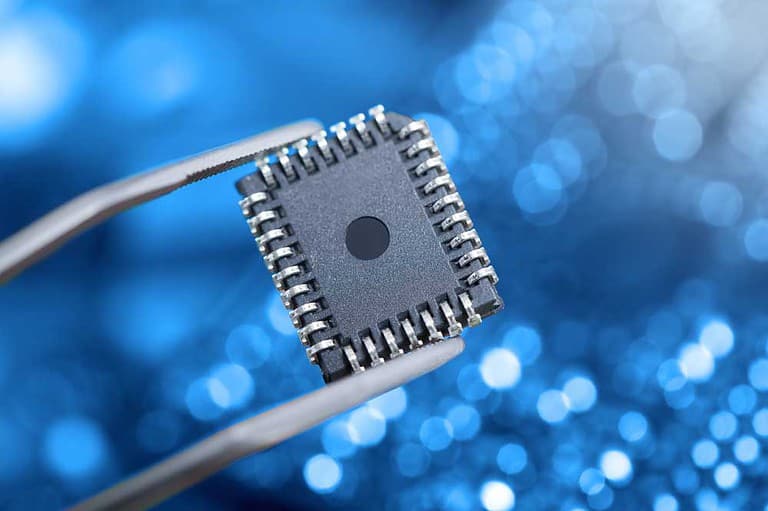 What are Microelectronics: Microelectronics Components